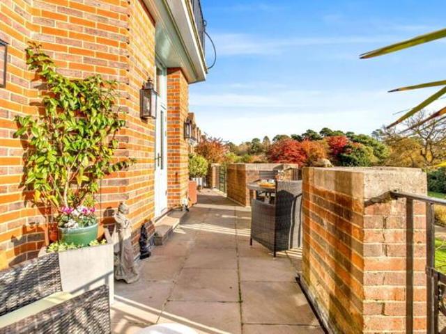 2 Bedroom Shared Living/roommate Midhurst West Sussex 101351887