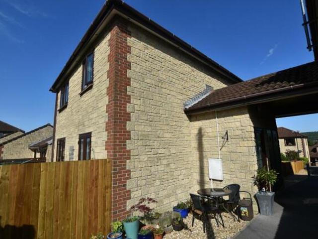 2 Bedroom Shared Living/roommate Nailsea North Somerset 90228188