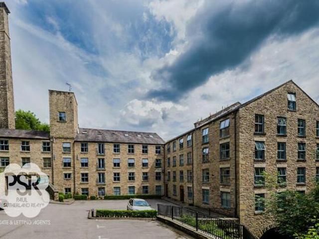 2 Bedroom Shared Living/roommate New Mills Derbyshire LS99641713