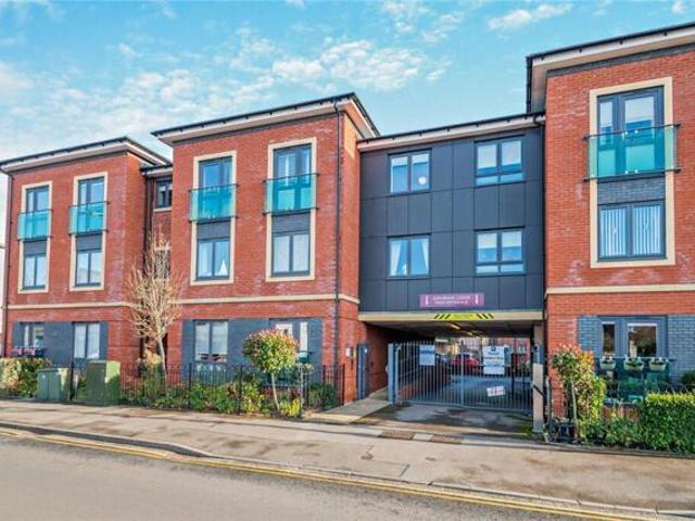 2 Bedroom Shared Living/roommate Newbury West Berkshire LS98503776