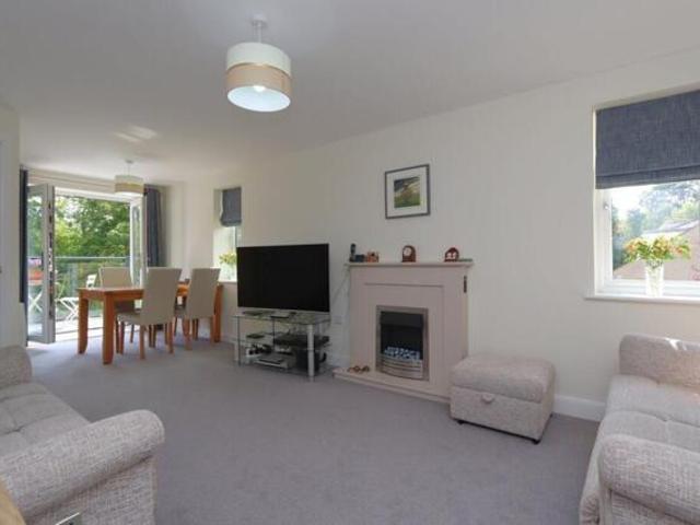 2 Bedroom Shared Living/roommate North Yorkshire Bradford 98903575