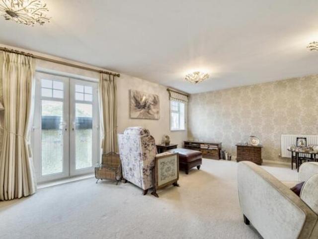 2 Bedroom Shared Living/roommate North Yorkshire Bradford 99436837