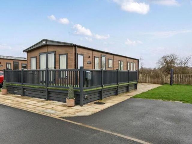 2 Bedroom Shared Living/roommate North Yorkshire Darlington LS100398578