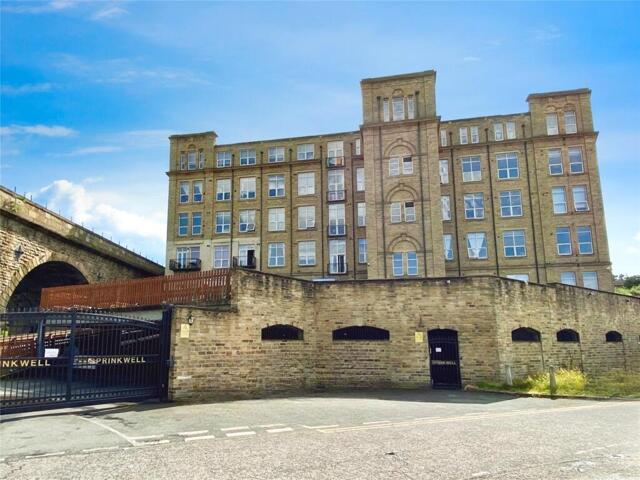 2 Bedroom Shared Living/roommate North Yorkshire Kirklees 98834713