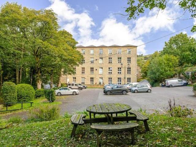 2 Bedroom Shared Living/roommate North Yorkshire North Yorkshire LS101060236