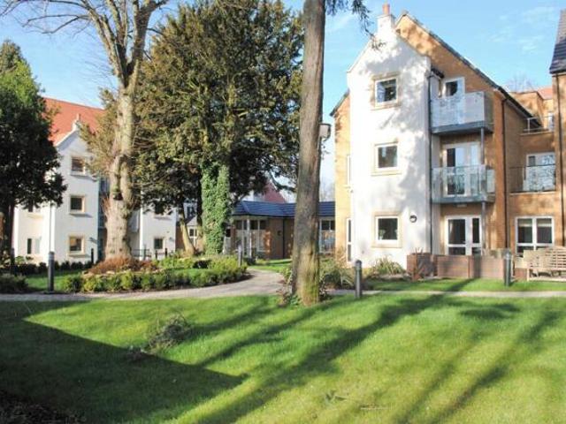 2 Bedroom Shared Living/roommate Northampton Northamptonshire 98718127