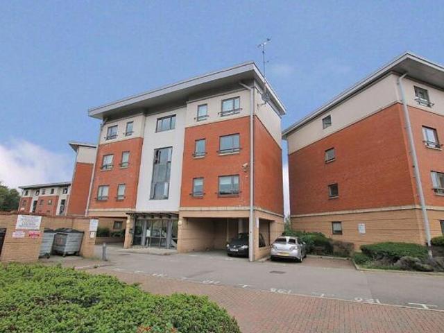 2 Bedroom Shared Living/roommate Northampton Northamptonshire LS98903587