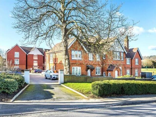 2 Bedroom Shared Living/roommate Oxted Surrey LS99161494
