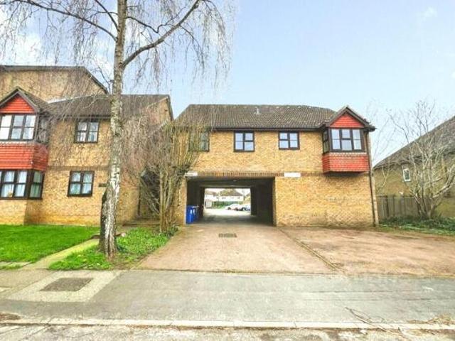 2 Bedroom Shared Living/roommate Aldershot Hampshire 100917767