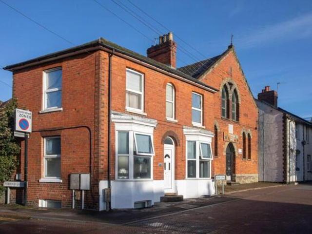 2 Bedroom Shared Living/roommate Ashford Kent LS99161512