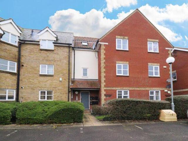 2 Bedroom Shared Living/roommate Basildon Essex 99290166