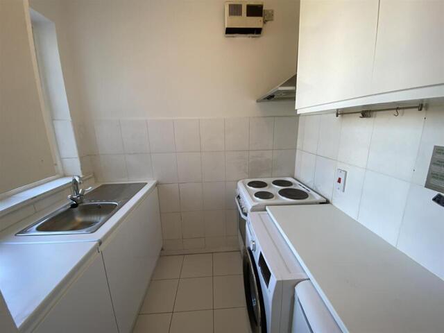 2 Bedroom Shared Living/roommate Barnet Great London 101599328