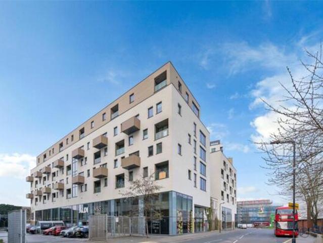 2 Bedroom Shared Living/roommate Barnet Greater London 100881453