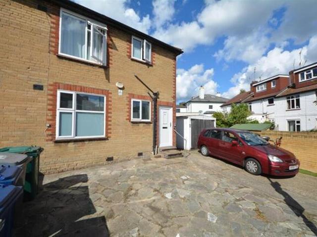 2 Bedroom Shared Living/roommate Barnet Greater London 101379290