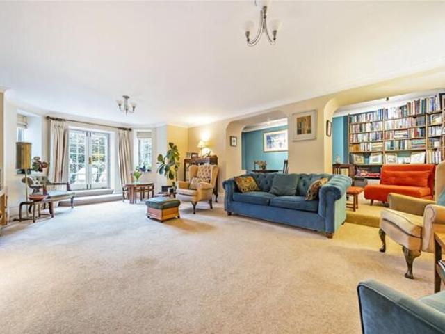 2 Bedroom Shared Living/roommate Barnet Greater London LS99290099