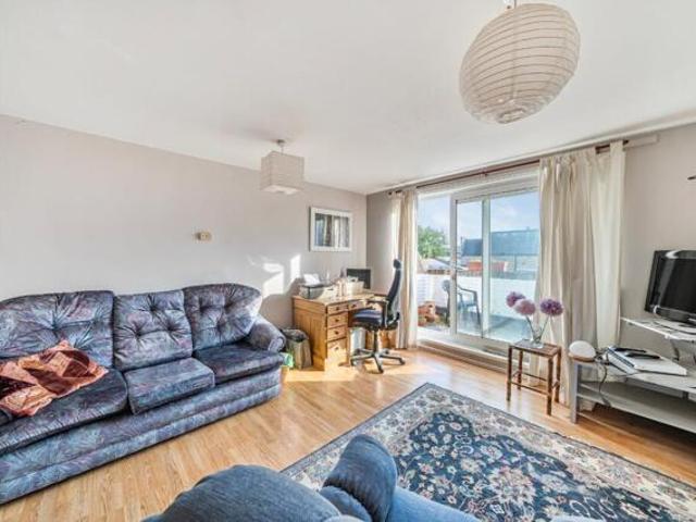 2 Bedroom Shared Living/roommate Barnet Greater London LS99523569