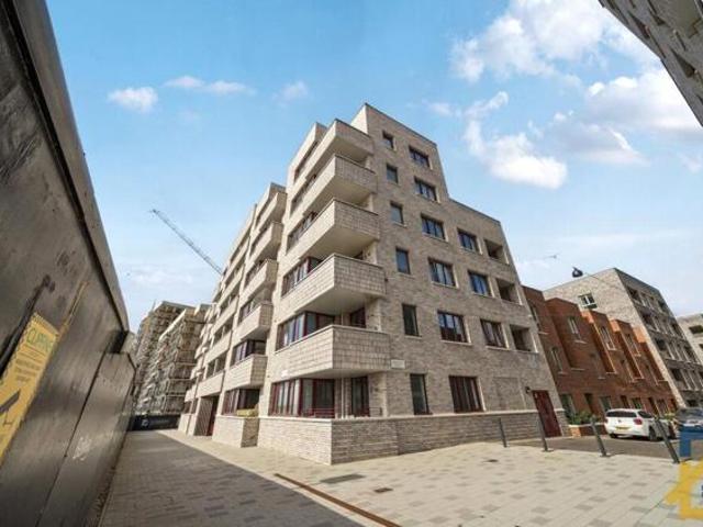 2 Bedroom Shared Living/roommate Barking Essex Greater London 100057718