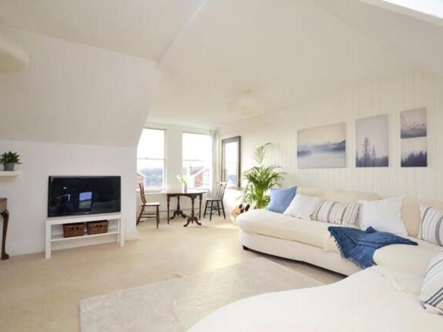 2 Bedroom Shared Living/roommate Bath Bath And North East Somerset LS99808899