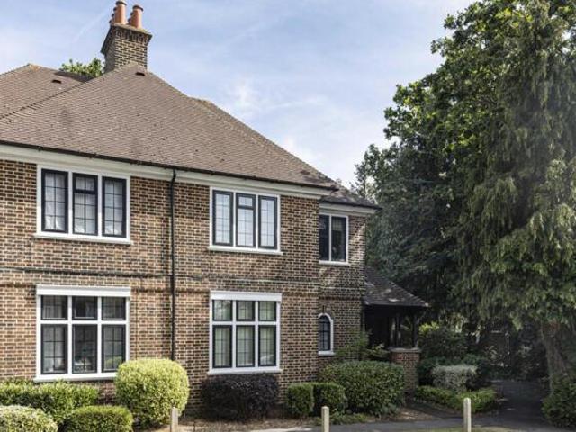 2 Bedroom Shared Living/roommate Beckenham Greater London 98834856