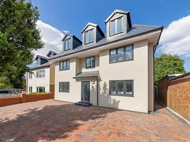2 Bedroom Shared Living/roommate Beckenham Greater London LS100733914