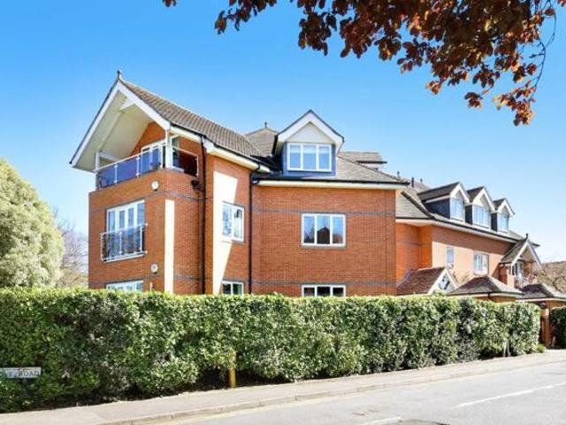 2 Bedroom Shared Living/roommate Beaconsfield Buckinghamshire 101278191