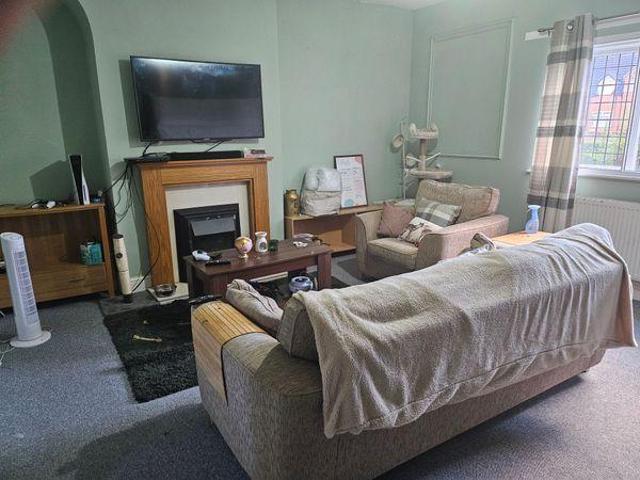 2 Bedroom Shared Living/roommate Bebington England 97416857