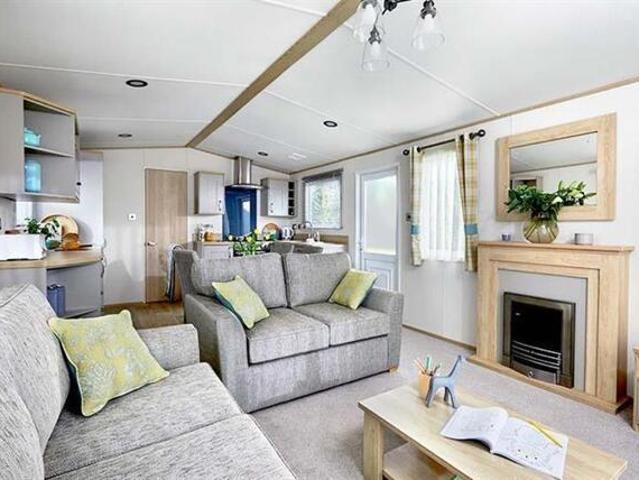 2 Bedroom Shared Living/roommate Bembridge Bembridge 88950395