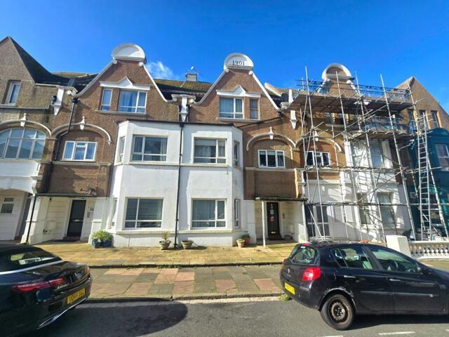 2 Bedroom Shared Living/roommate Bexhill East Sussex LS100426529