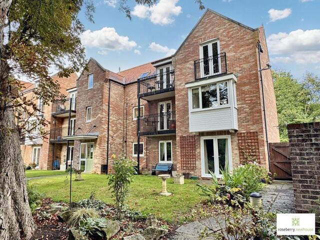 2 Bedroom Shared Living/roommate Billingham Durham LS98687407