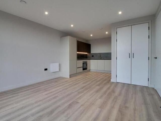 2 Bedroom Shared Living/roommate Birmingham West Midlands 100859698