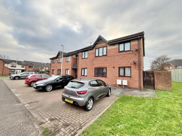 2 Bedroom Shared Living/roommate Blackpool Blackpool LS100987978