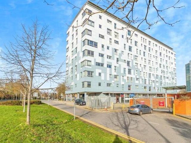 2 Bedroom Shared Living/roommate Bletchley Buckinghamshire 99926378