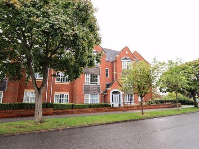 2 Bedroom Shared Living/roommate Bletchley Buckinghamshire 99204236