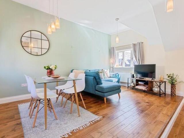 2 Bedroom Shared Living/roommate Brackley Northamptonshire LS101025953