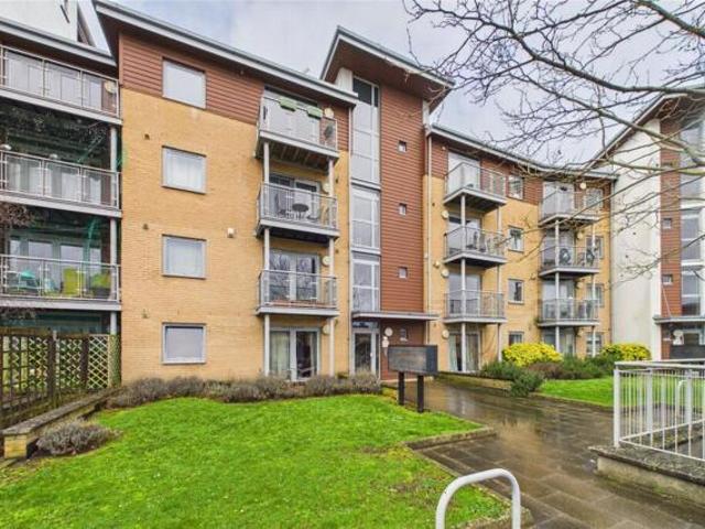 2 Bedroom Shared Living/roommate Bracknell Bracknell Forest LS100426257