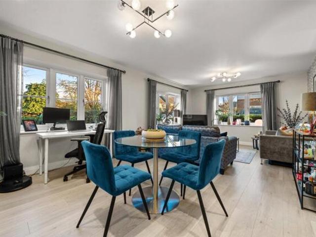 2 Bedroom Shared Living/roommate Bracknell Bracknell Forest 100578849