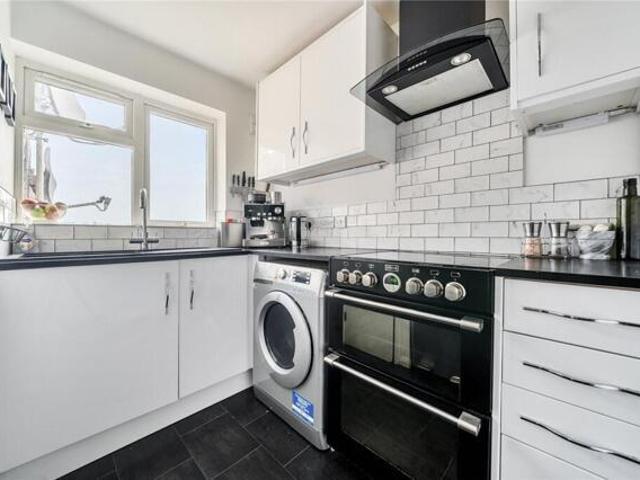 2 Bedroom Shared Living/roommate Bracknell Bracknell Forest 101891984