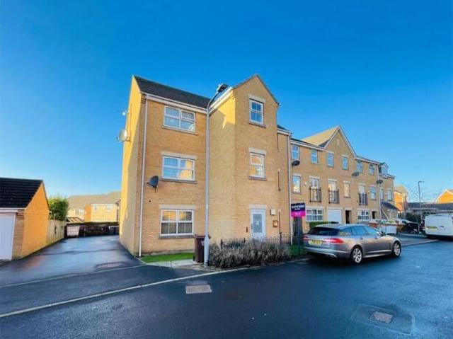 2 Bedroom Shared Living/roommate Bradford Bradford 100366261