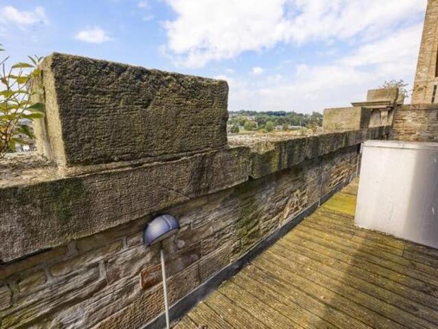 2 Bedroom Shared Living/roommate Bradford Bradford 100426600