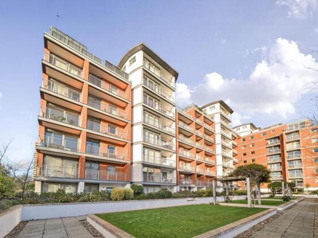 2 Bedroom Shared Living/roommate Brentford Greater London 99290261