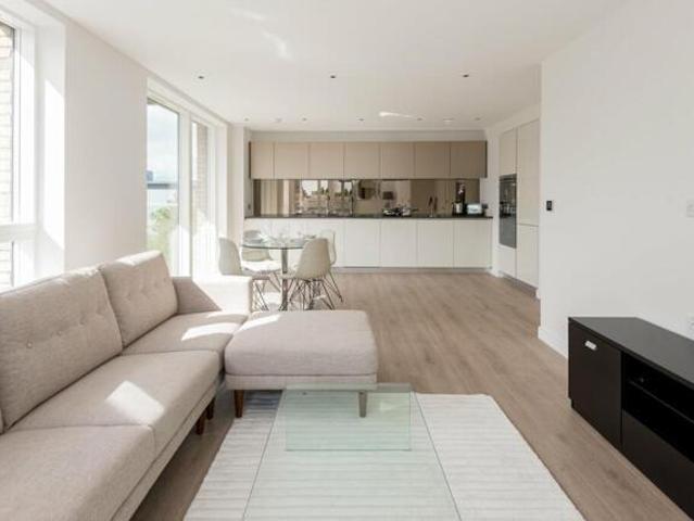 2 Bedroom Shared Living/roommate Brentford Greater London 100881436
