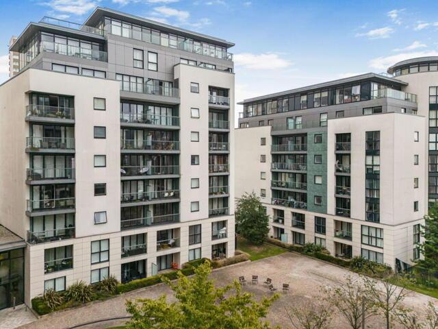 2 Bedroom Shared Living/roommate Brentford Greater London LS101025613