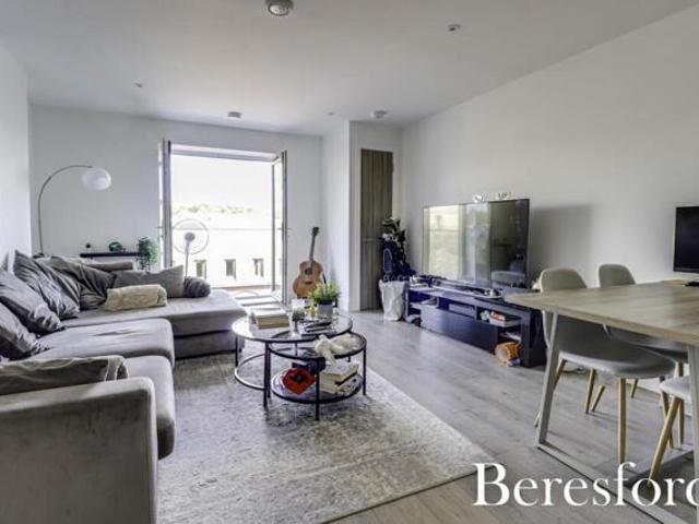 2 Bedroom Shared Living/roommate Brentwood Essex 99204079