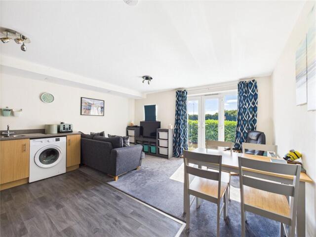 2 Bedroom Shared Living/roommate Bristol South Gloucestershire LS98612575