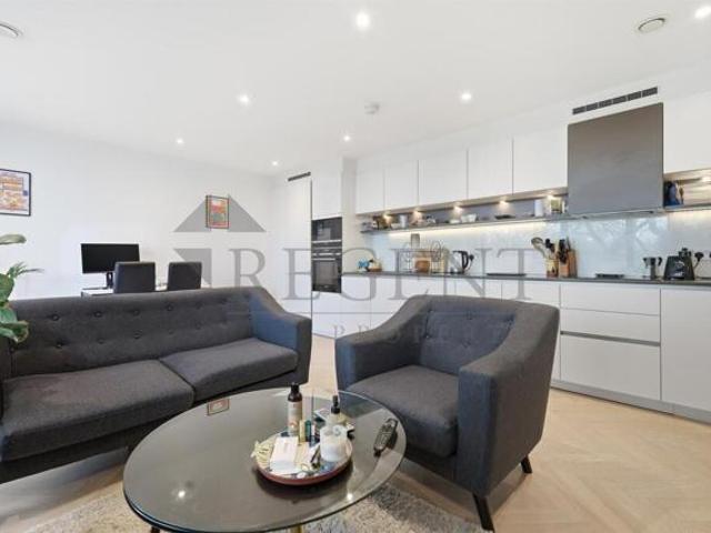 2 Bedroom Shared Living/roommate Camden Greater London 101168507