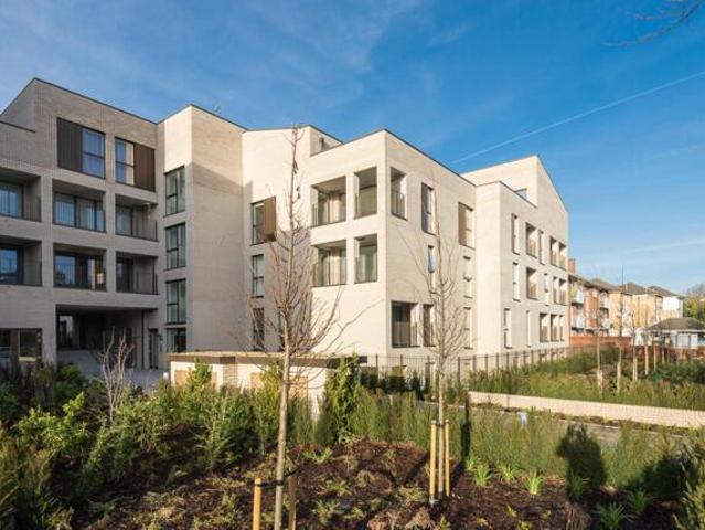 2 Bedroom Shared Living/roommate Camden Greater London LS100953389