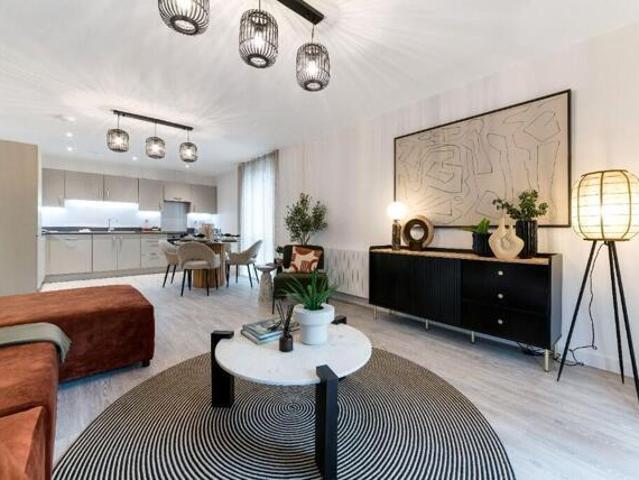 2 Bedroom Shared Living/roommate Canterbury Kent 98504031