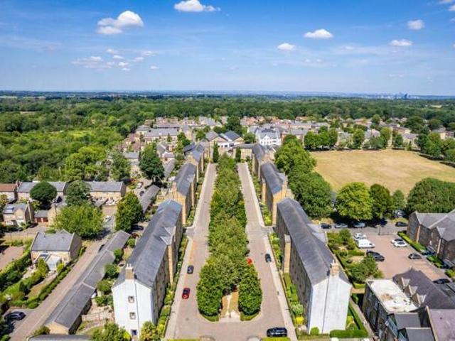 2 Bedroom Shared Living/roommate Caterham Surrey 101931861