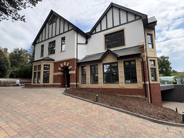 2 Bedroom Shared Living/roommate Cefn Coed Road Cefn Coed Road LS101678764