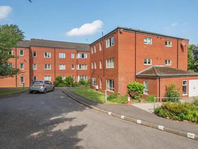 2 Bedroom Shared Living/roommate Cheltenham Gloucestershire LS99345074